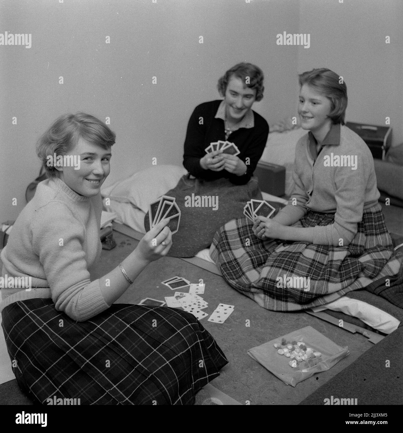 Clothing return post hi-res stock photography and images - Alamy