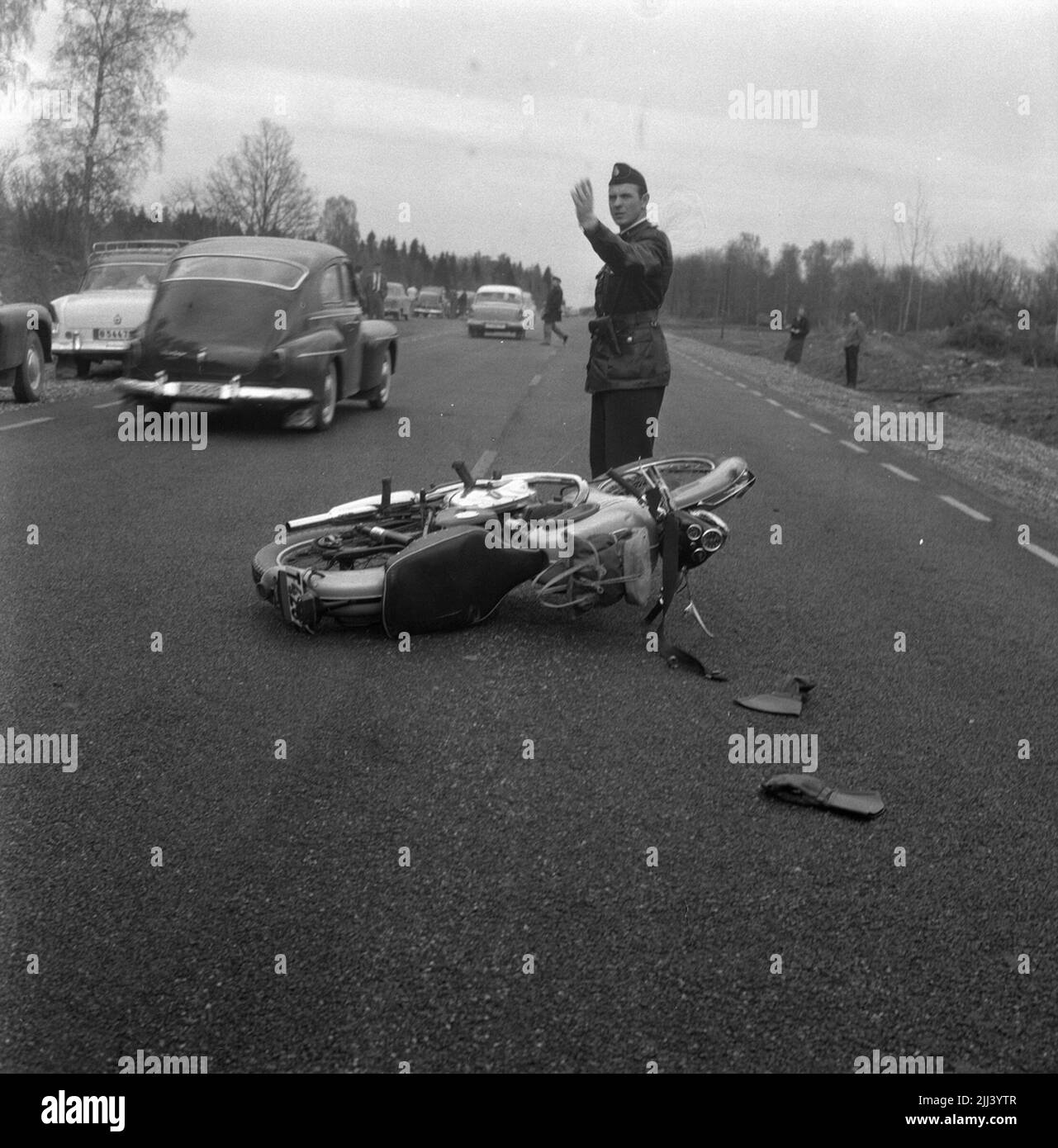 Scene road accident in Black and White Stock Photos & Images - Alamy