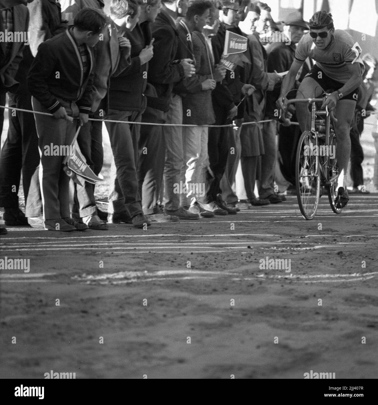 Cycling race track Black and White Stock Photos & Images - Alamy