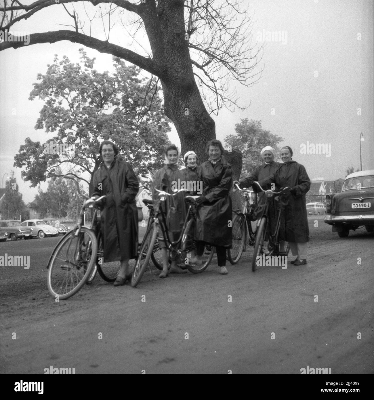 Group of bike Black and White Stock Photos & Images - Alamy