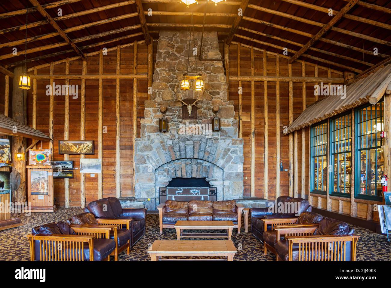Yellowstone lodge interior hi-res stock photography and images - Alamy