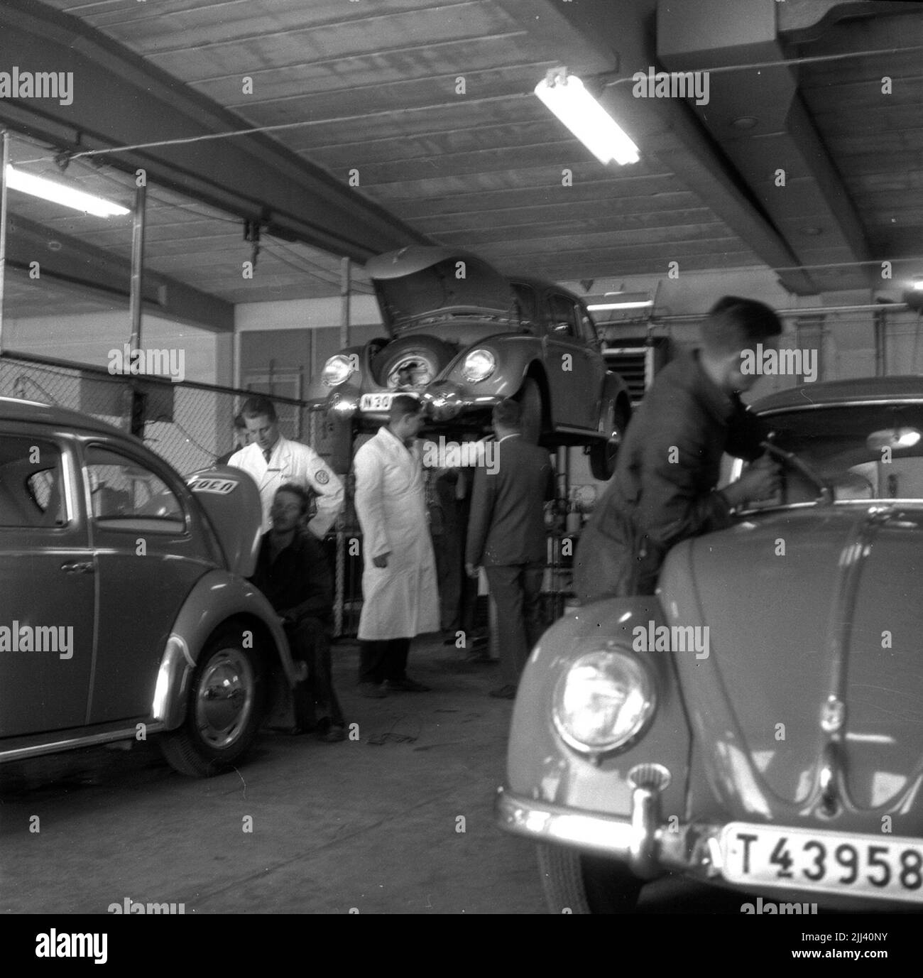 Procedure testing Black and White Stock Photos & Images - Alamy