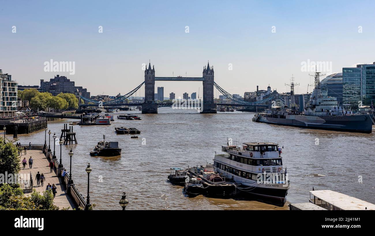 River Thames with Tower Bridge in the background Stock Photo - Alamy