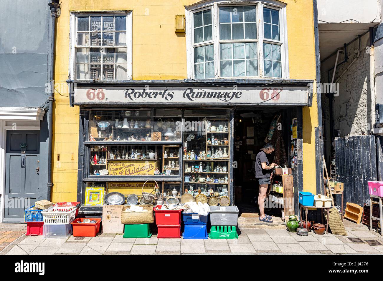 Roberts Rummage, the Old Town, Hastings Stock Photo - Alamy