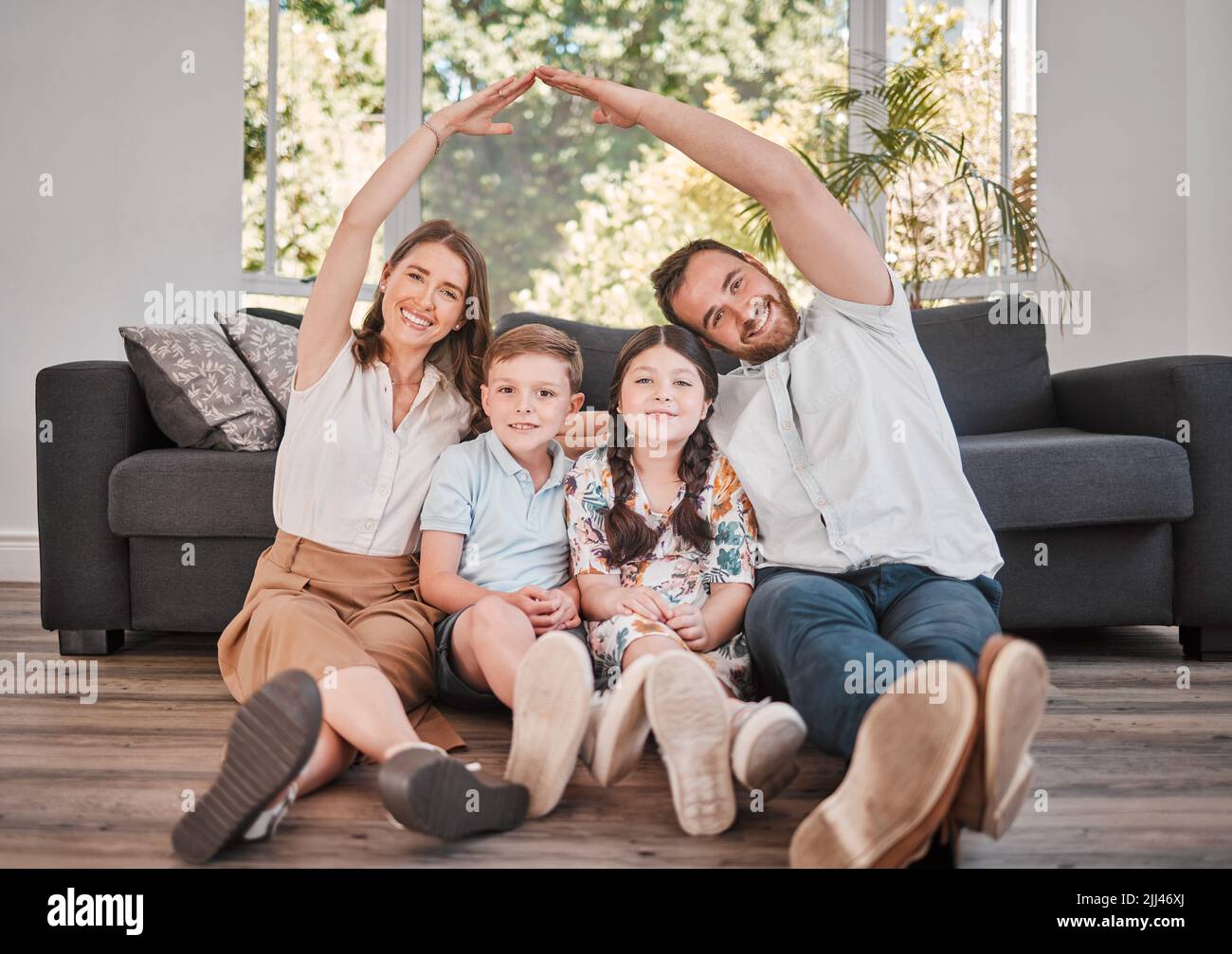 Family ties hi-res stock photography and images - Alamy