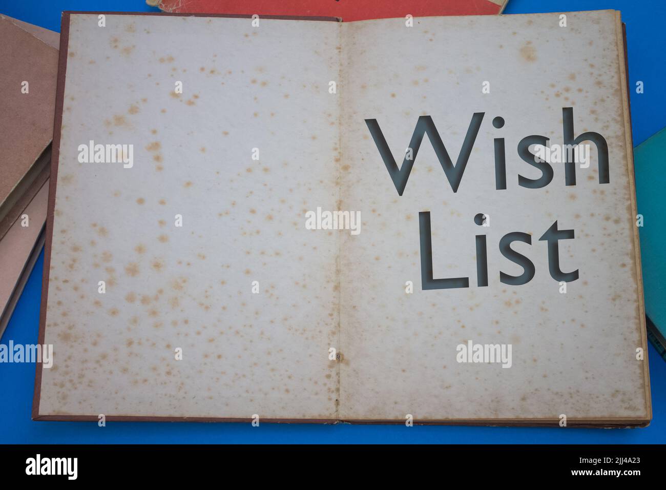 Expense magazine hi-res stock photography and images - Alamy