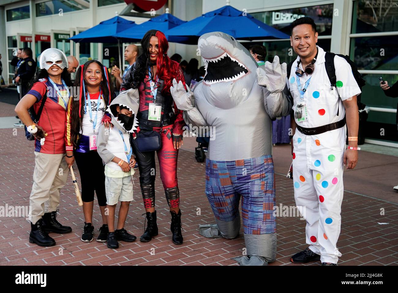 Dc comic characters hi-res stock photography and images - Alamy