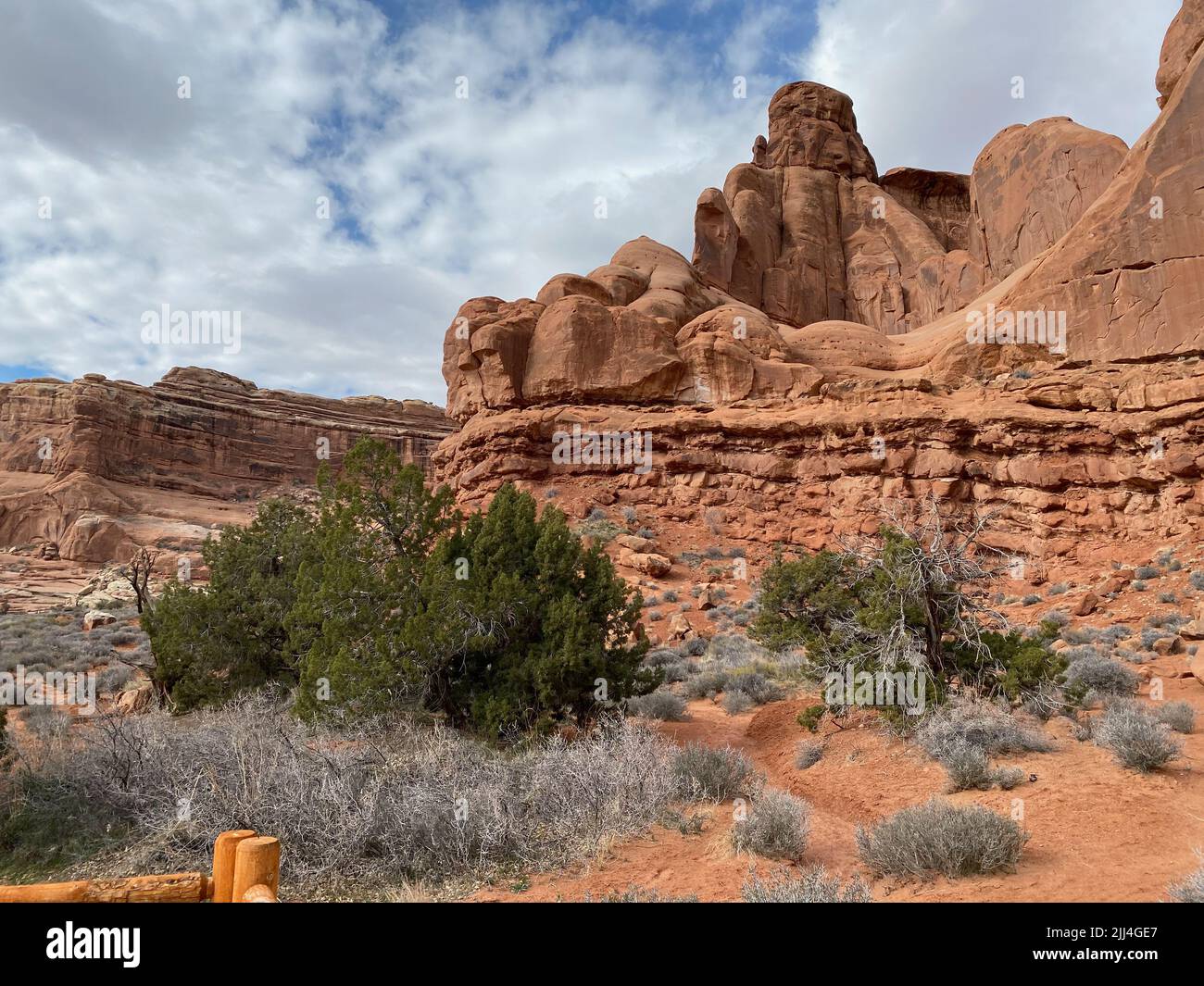 Photo of Park Avenue Trail on Arches Entrance Road in Arches National ...