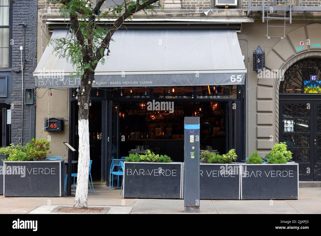 Mexican bar hi-res stock photography and images - Alamy