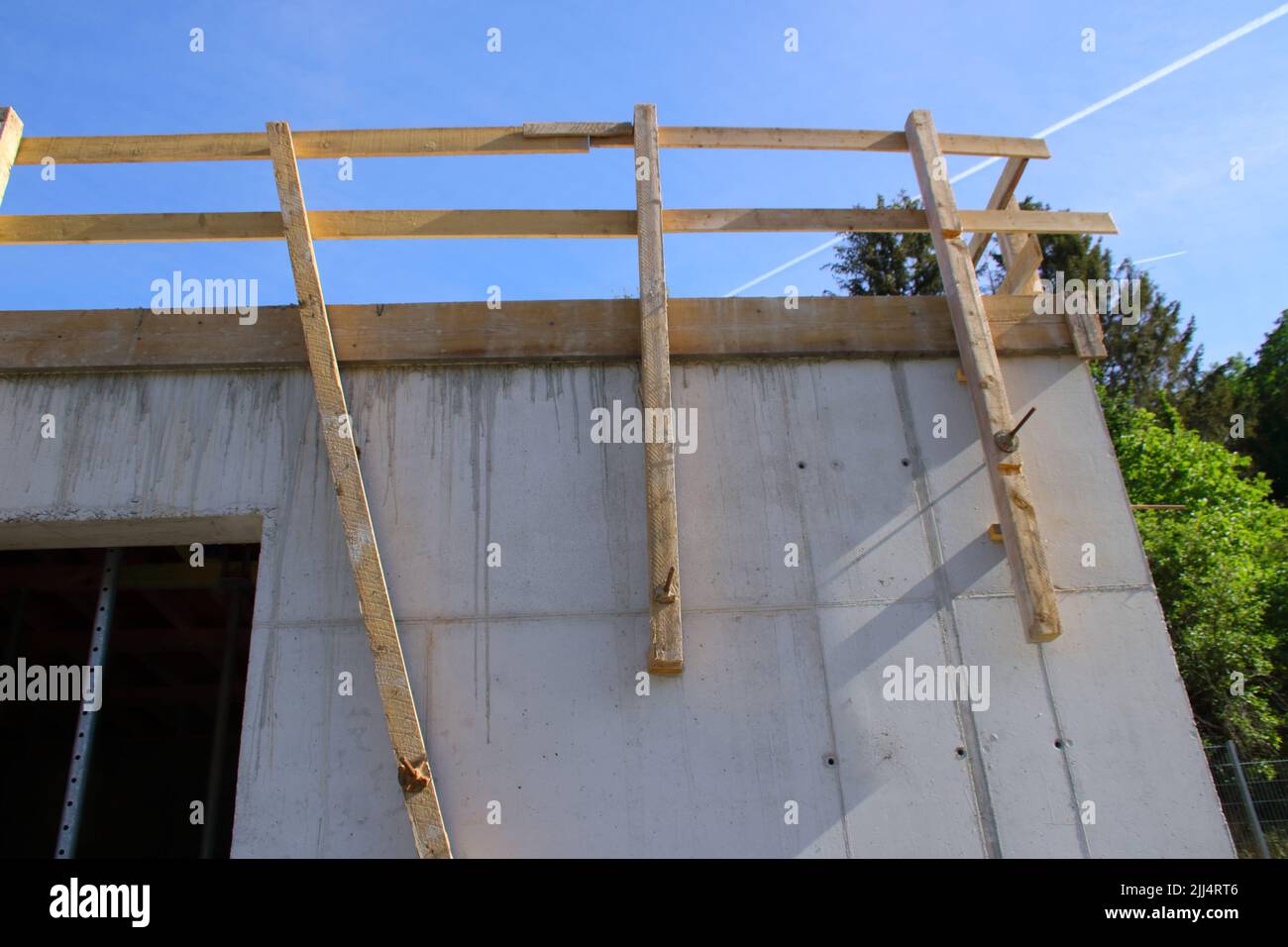 Railing on a construction site to protect workers from falling Stock ...
