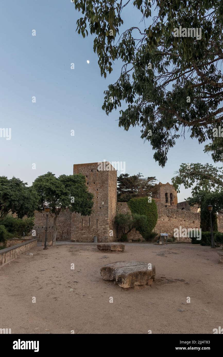 Pals spain historic village town hi-res stock photography and images ...
