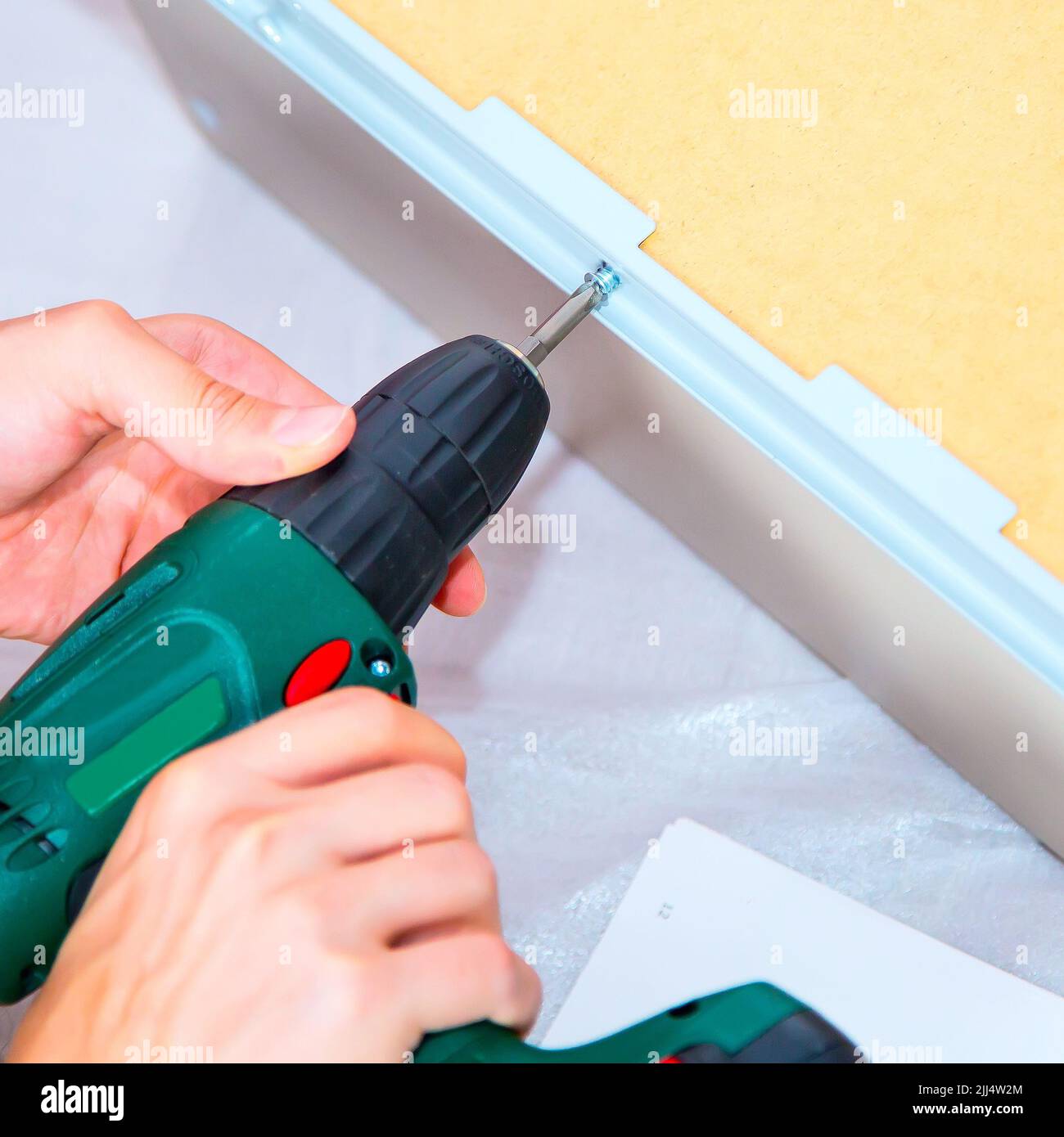 Assembling drawers hi-res stock photography and images - Alamy