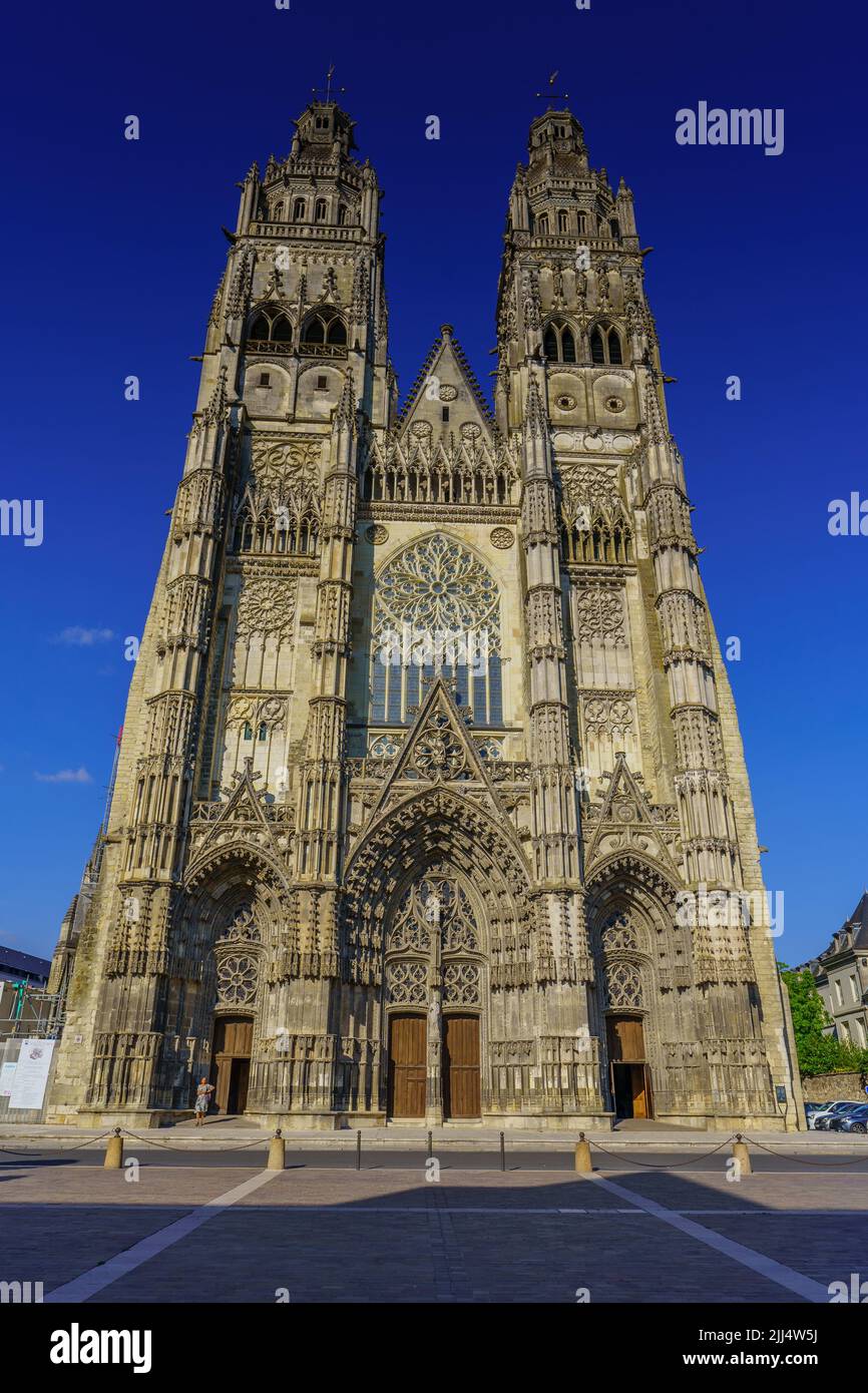 Gothic cathedral saint gatien hi-res stock photography and images - Alamy