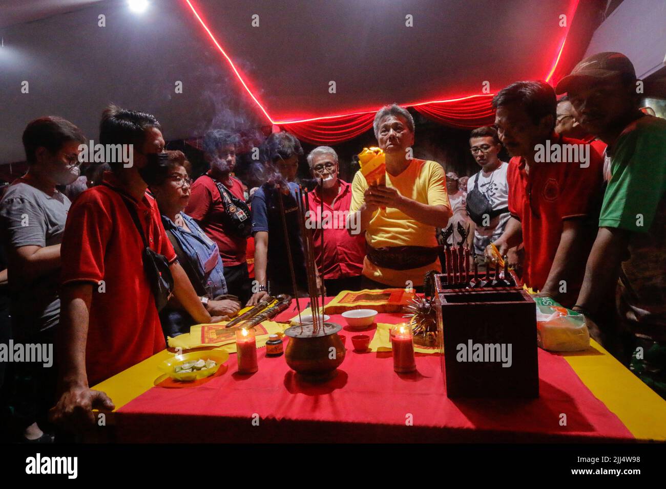 A ritual during the Sejit Celebration of YM Kongco Kwan Kong at ...