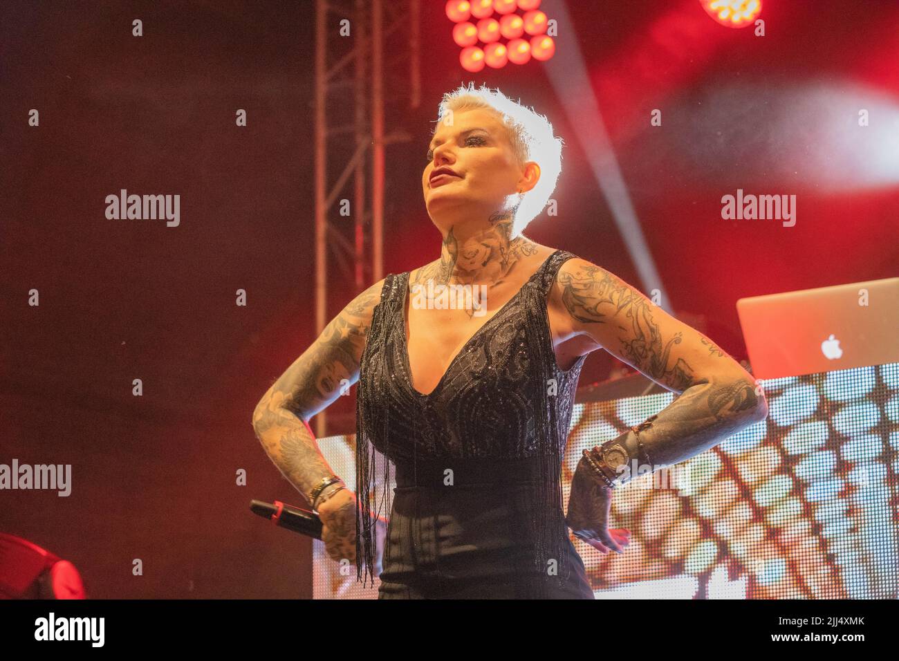 Melanie Müller live open air beim Hainbergfest 2022.Ebersbach ...