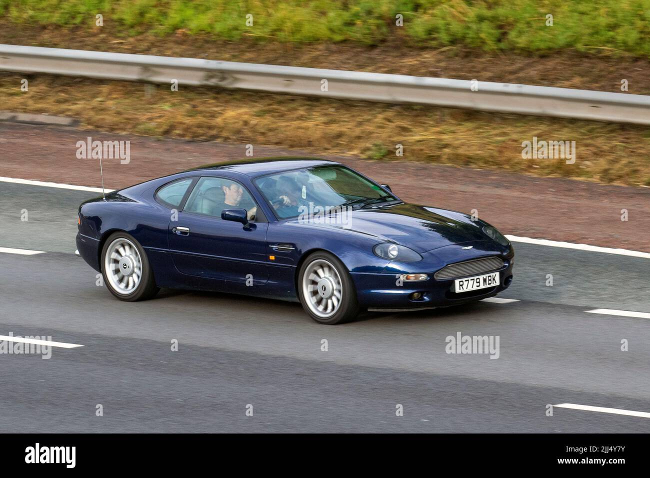 Supercharged straight six aston martin db7 coupe hi-res stock ...