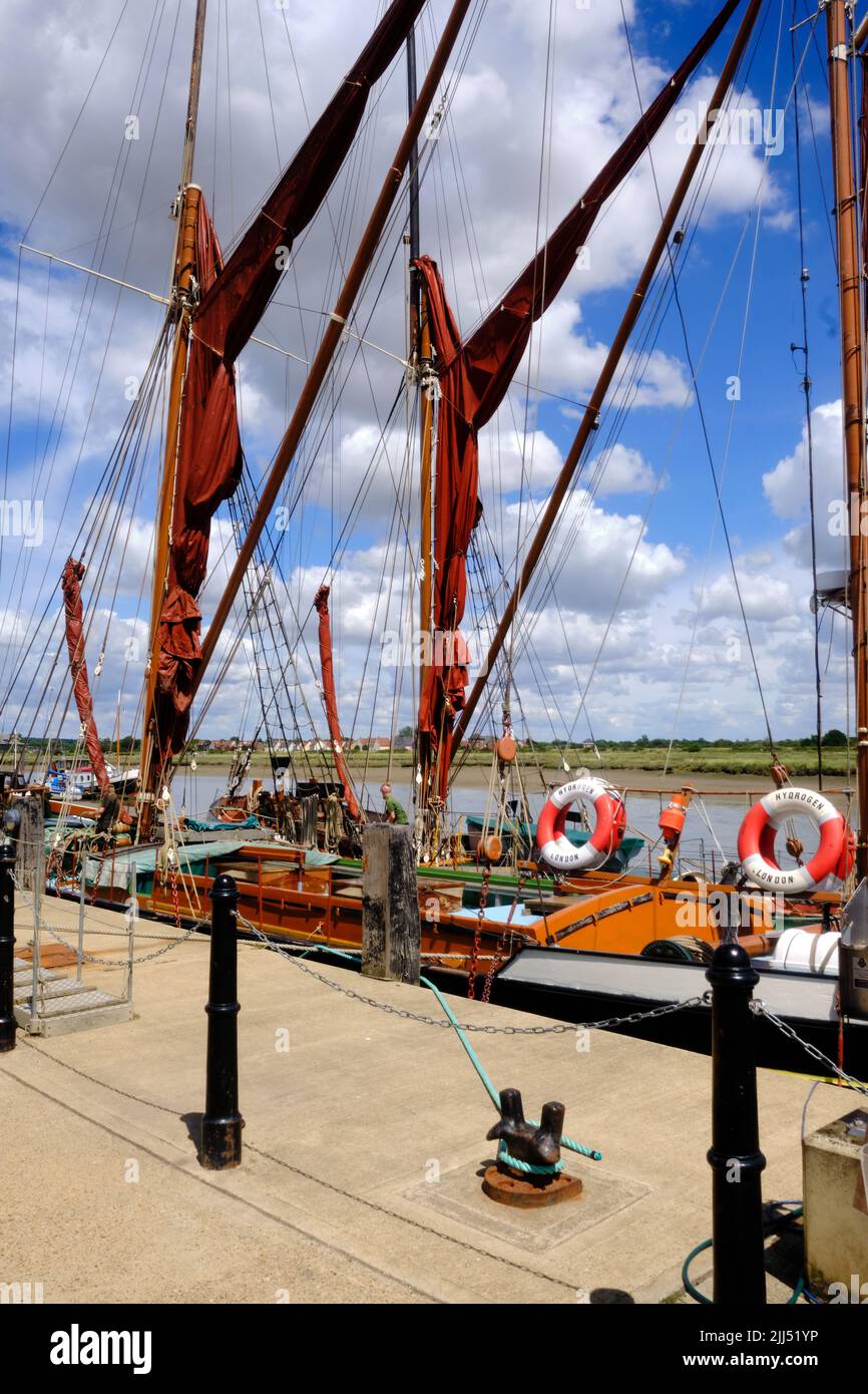 Maldon hythe quay boatyard view hi-res stock photography and images - Alamy