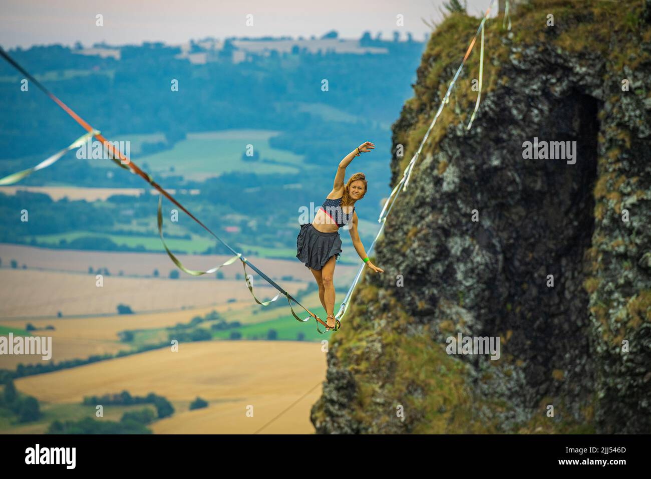 Slackliners hi-res stock photography and images - Alamy