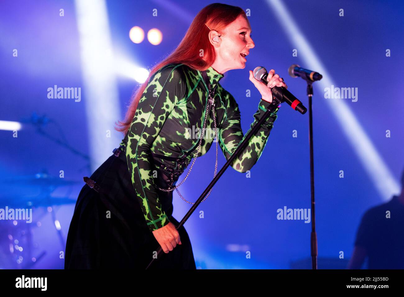 Cheshire, UK. 22nd July, 2022. Becky Jones ( Saint Saviour) with Groove ...