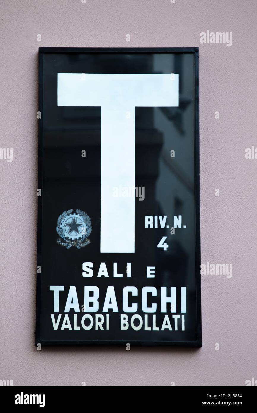 cigarettes and tobacco sign, "Tabacch", Italy Stock Photo - Alamy