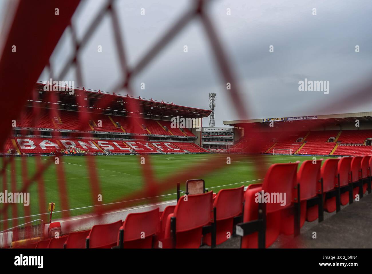 Barnsley fc hi-res stock photography and images - Alamy