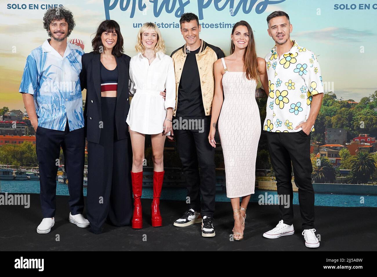 Actors Antonio Pagudo, Eva Ugarte, Alba Planas, Tomy Aguilera, Amaia ...