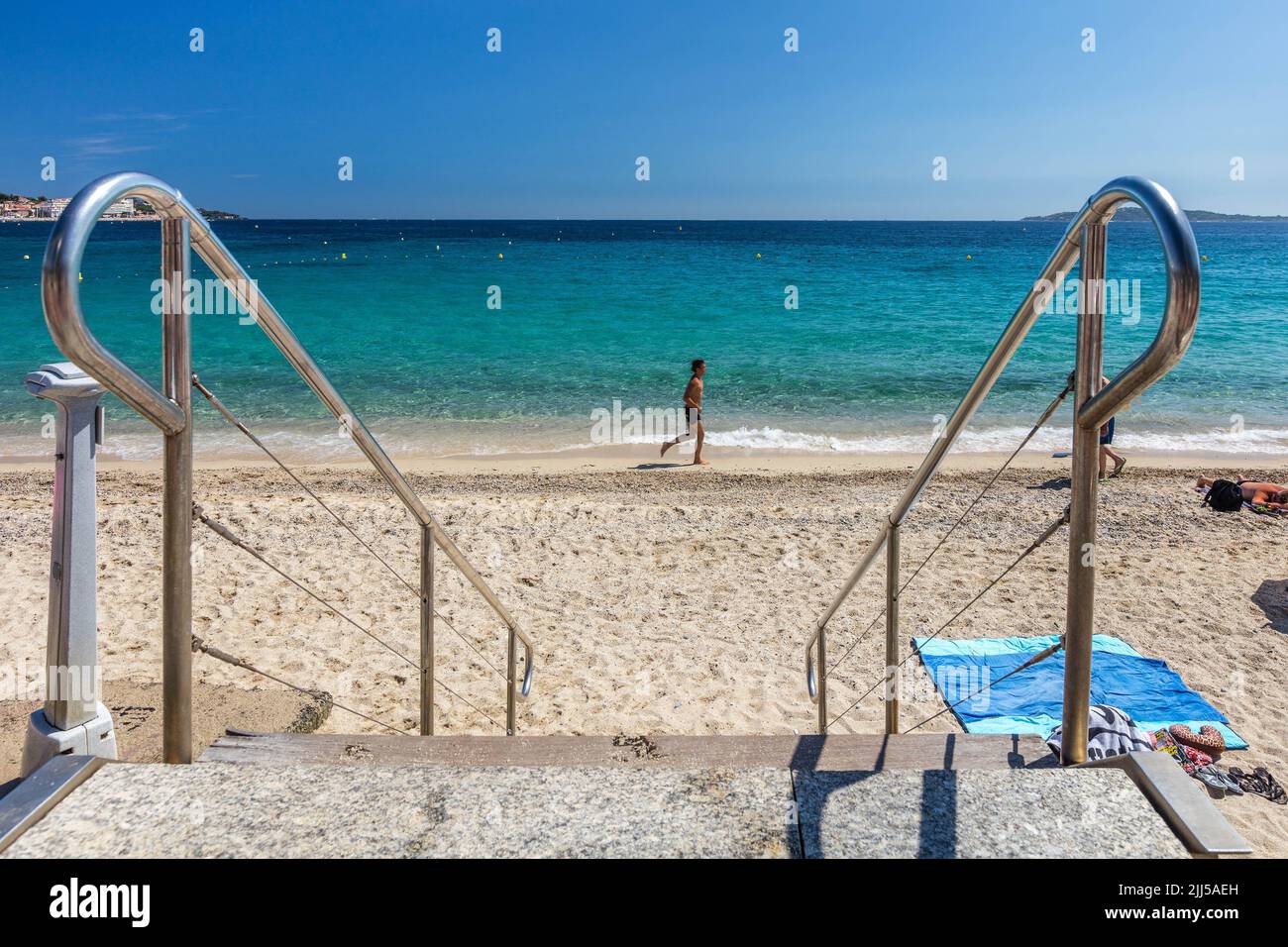 Sainte maxime beach hi-res stock photography and images - Alamy