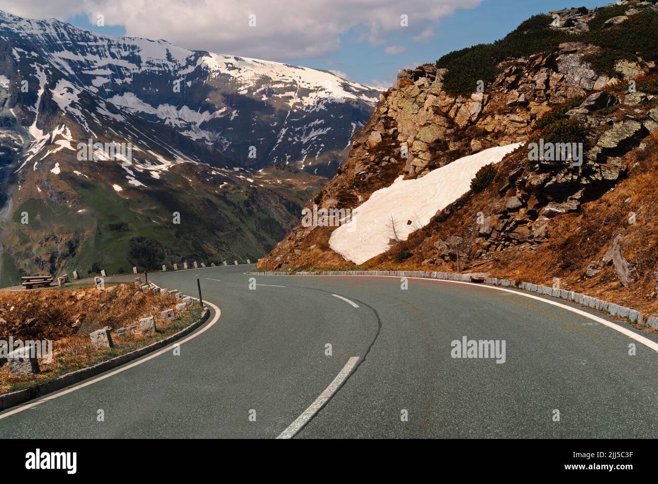 High asphalt road hi-res stock photography and images - Alamy