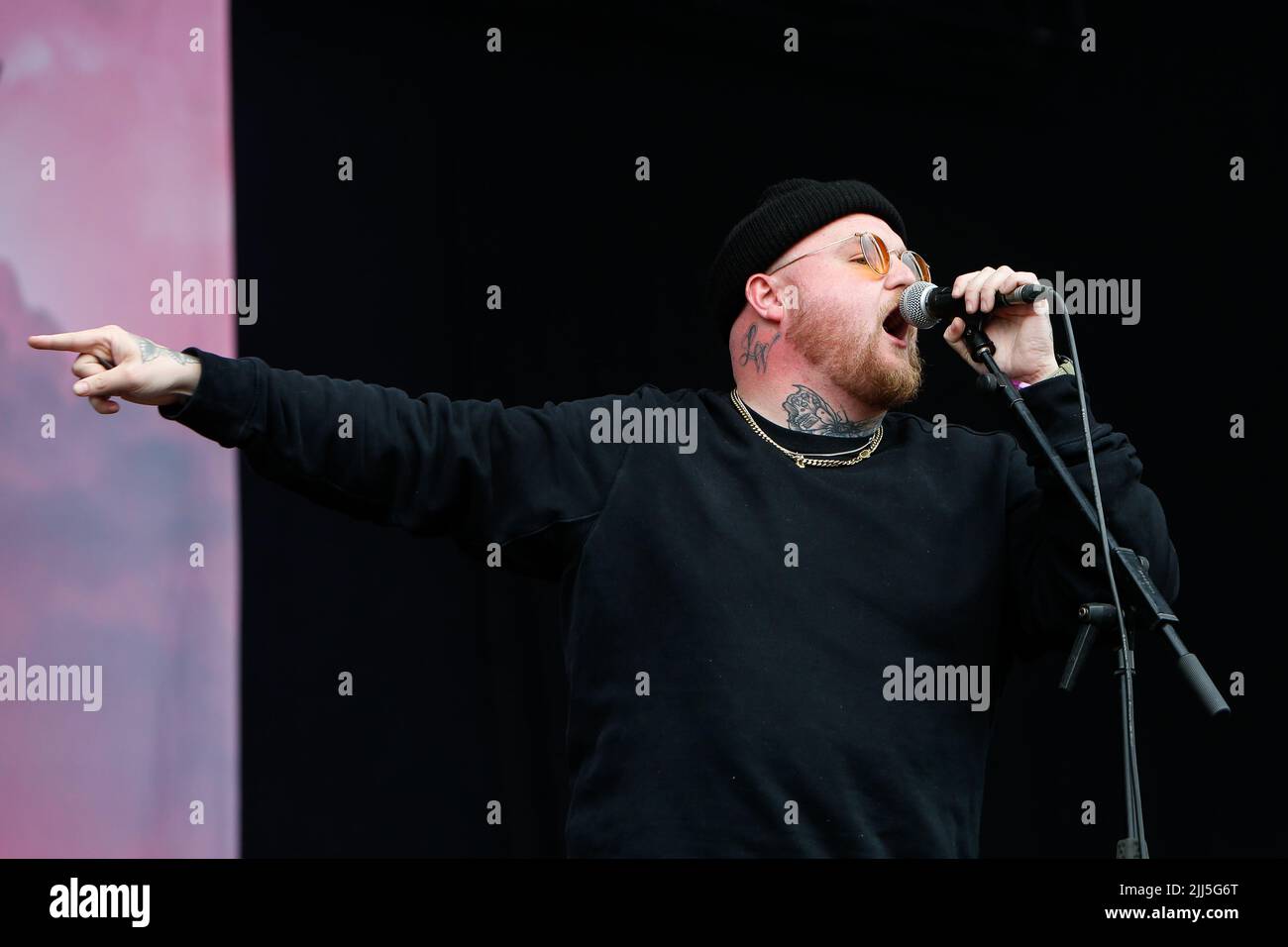 Thom Rylance of The Lottery Winners Stock Photo - Alamy