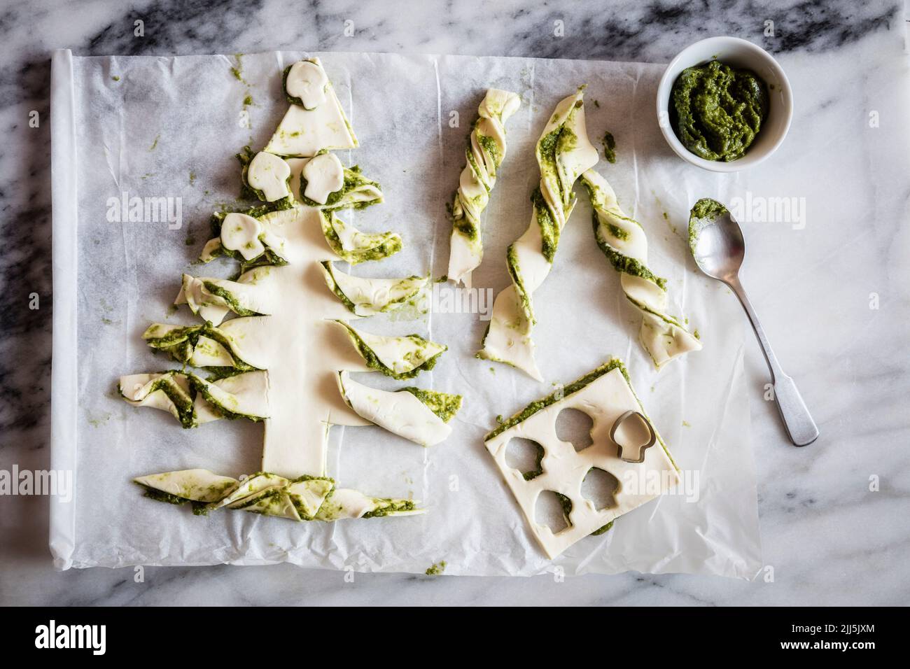 Puff pastry Christmas tree with pesto Stock Photo - Alamy