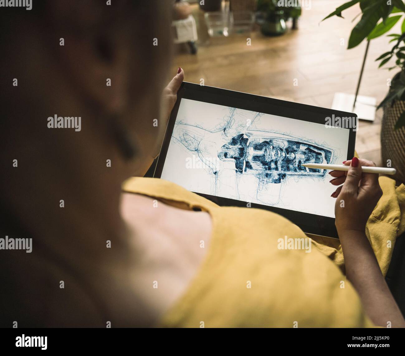 Engineer looking pc screen hi-res stock photography and images - Alamy