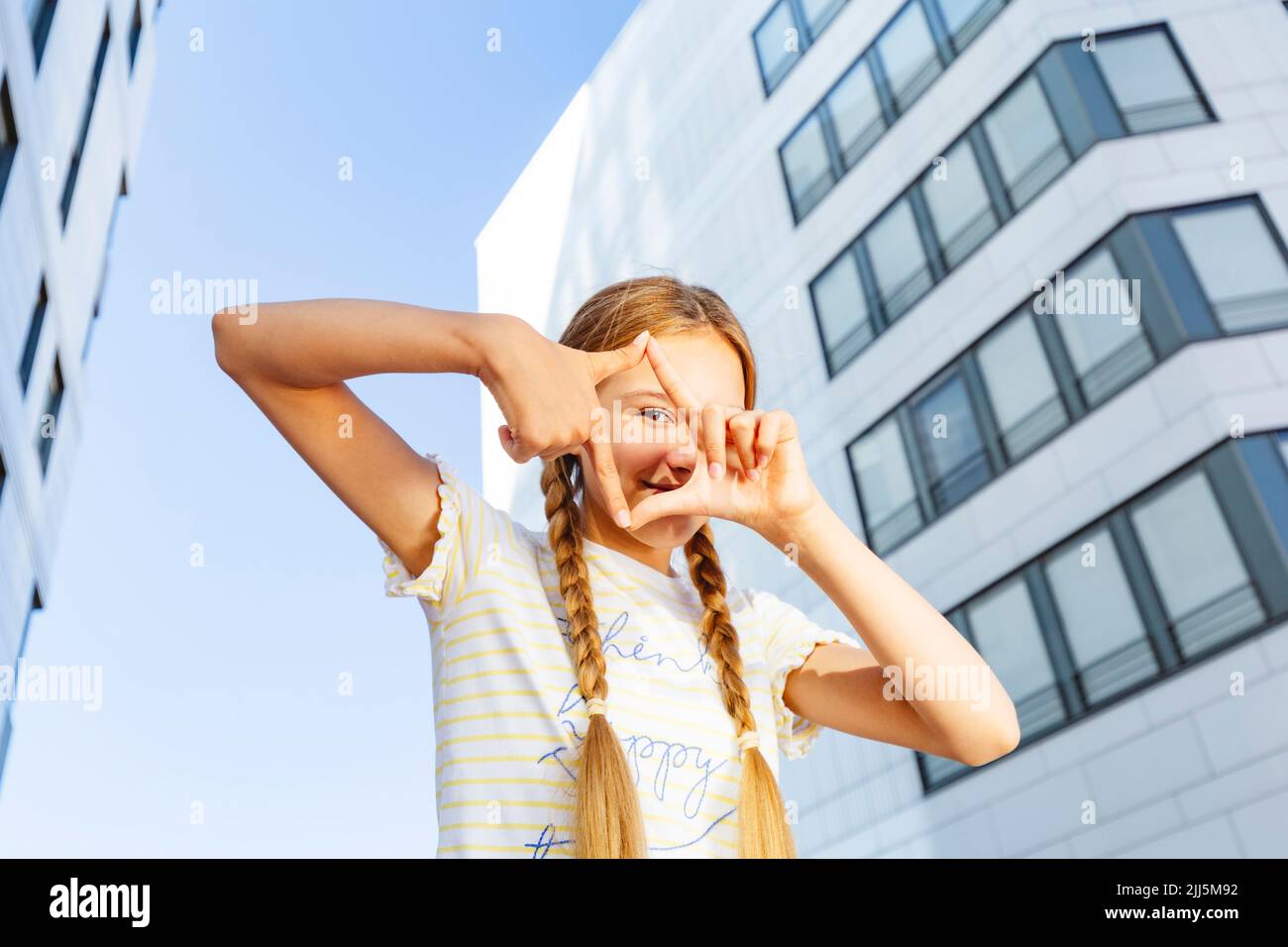 Finger making frame child hi-res stock photography and images - Alamy