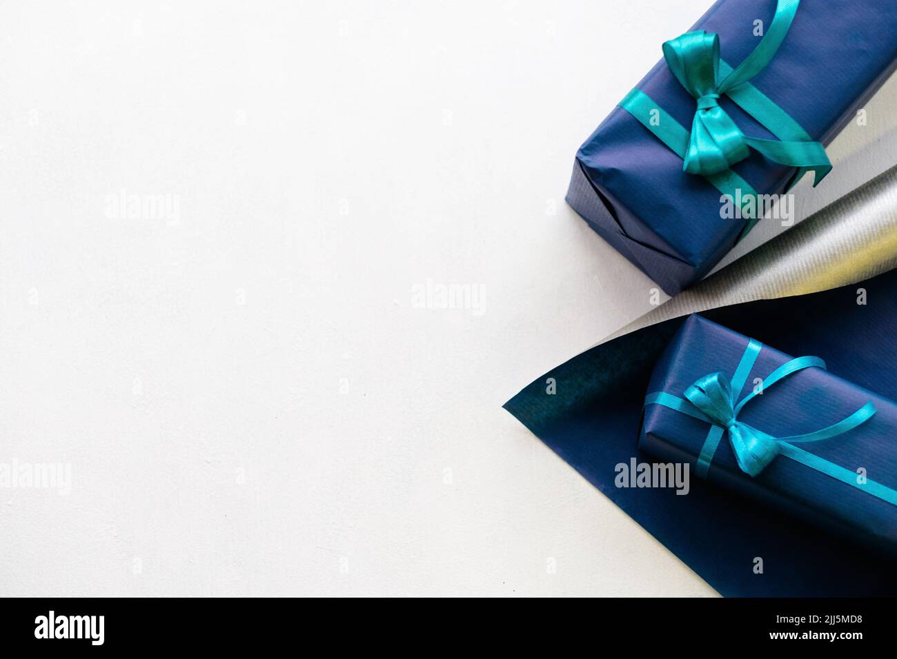 Present preparation hi-res stock photography and images - Alamy