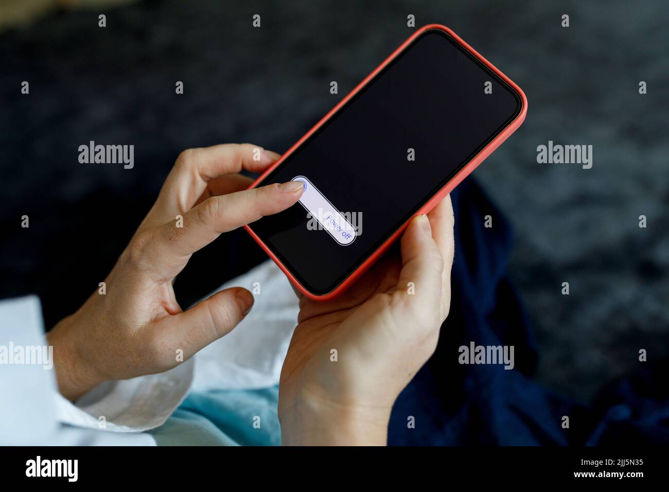 Woman turn off devices home hi-res stock photography and images - Alamy