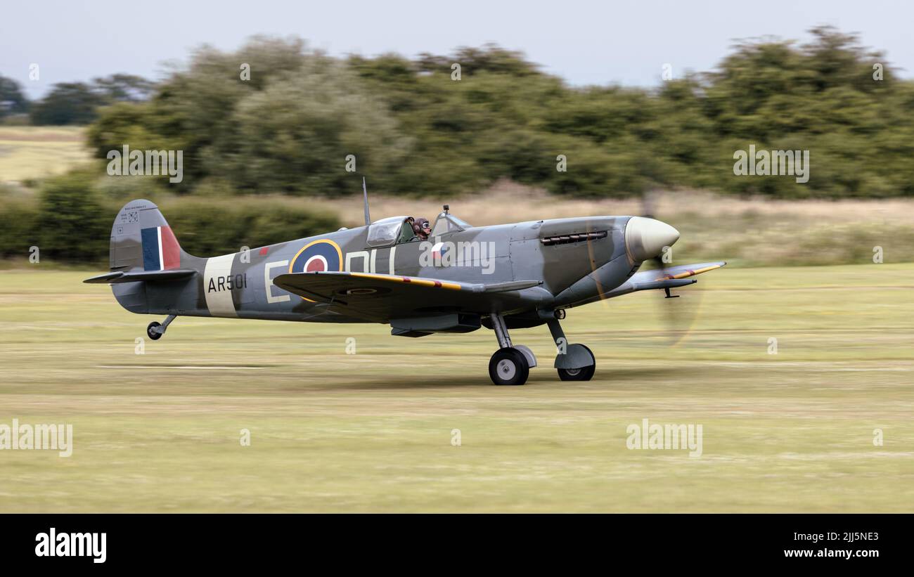 Old Warden, UK - 3rd July 2022: An iconic vintage Spitfire fighter ...