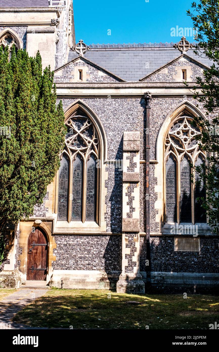 St martins church dorking hi-res stock photography and images - Alamy