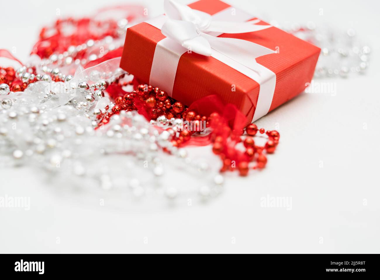 Woman present hi-res stock photography and images - Alamy