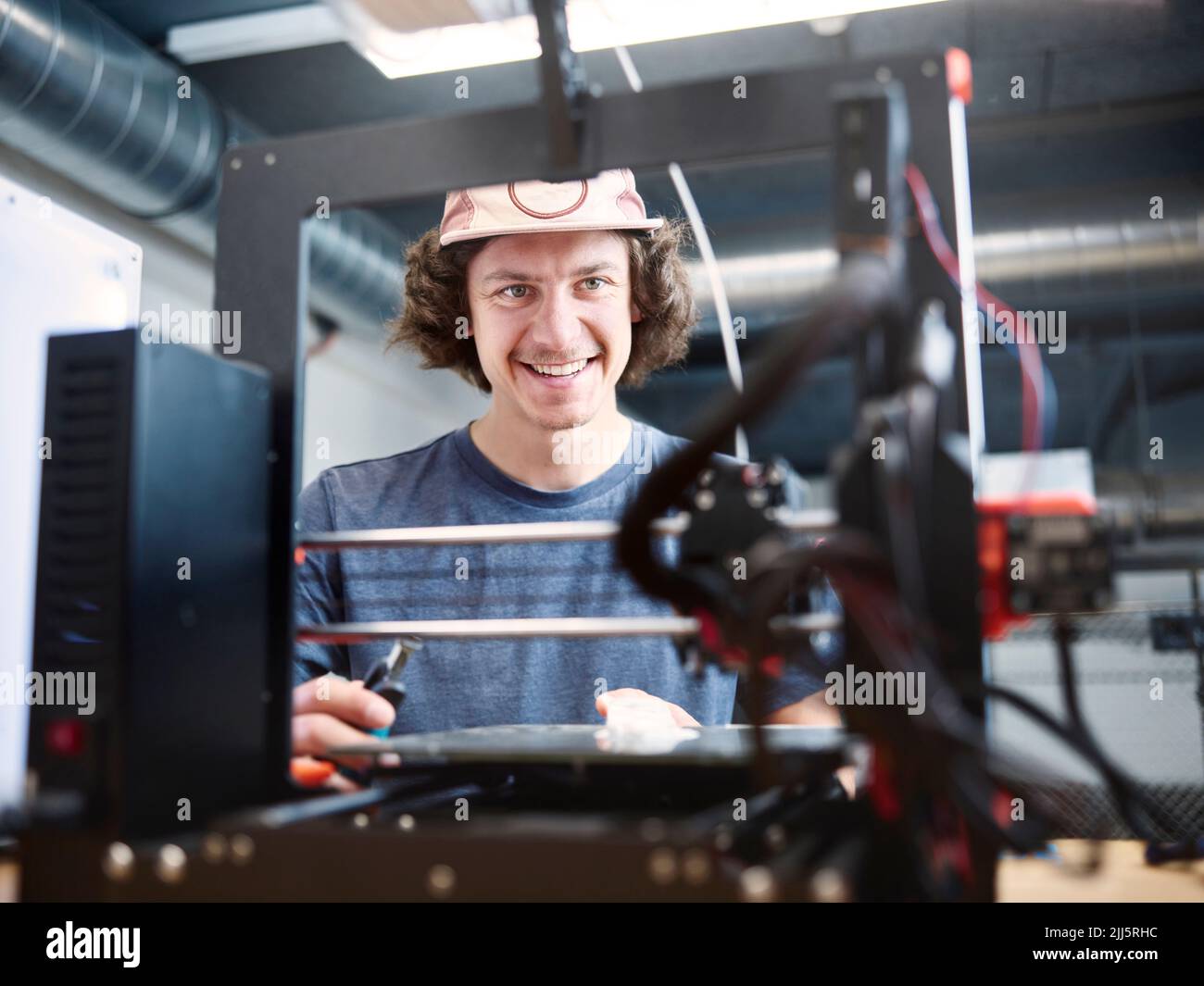 Engineer looking design hi-res stock photography and images - Alamy