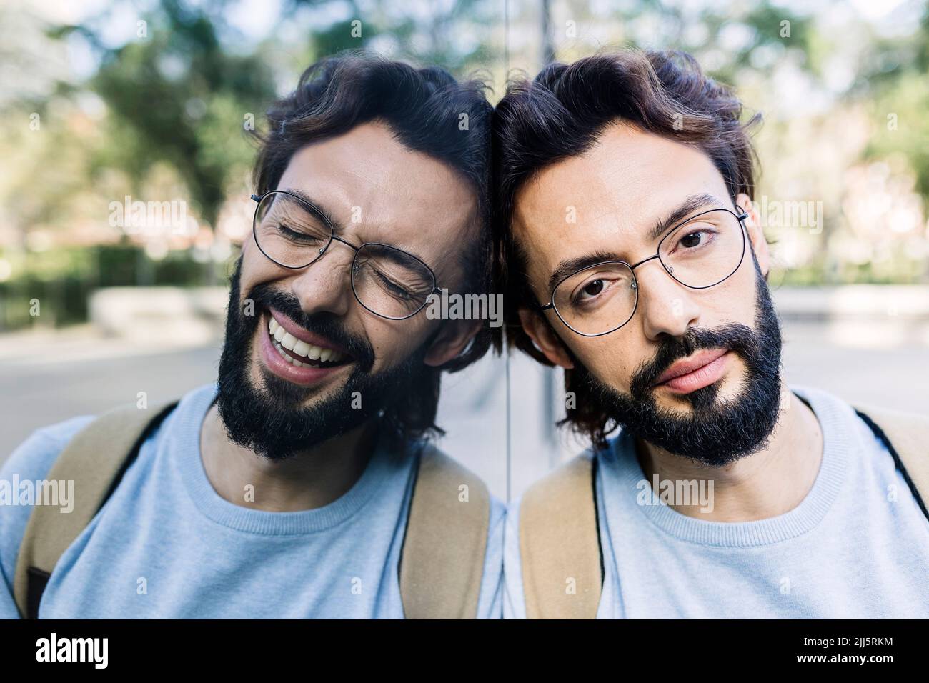 Happy expressions hi-res stock photography and images - Alamy