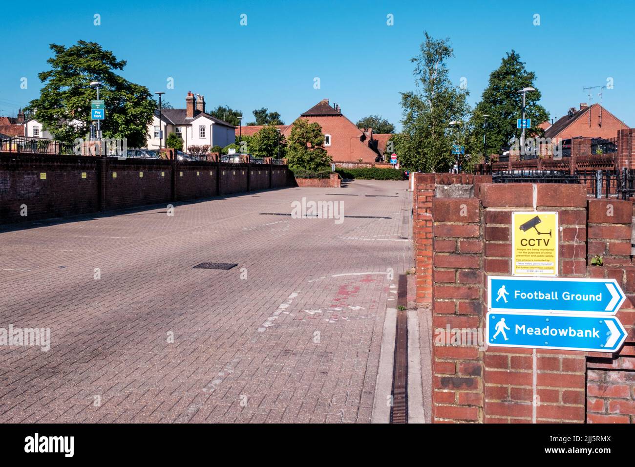 Empty public spaces hi-res stock photography and images - Alamy