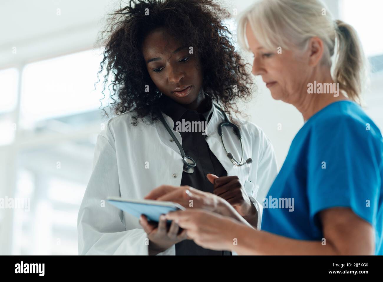Diverse female doctor hi-res stock photography and images - Alamy