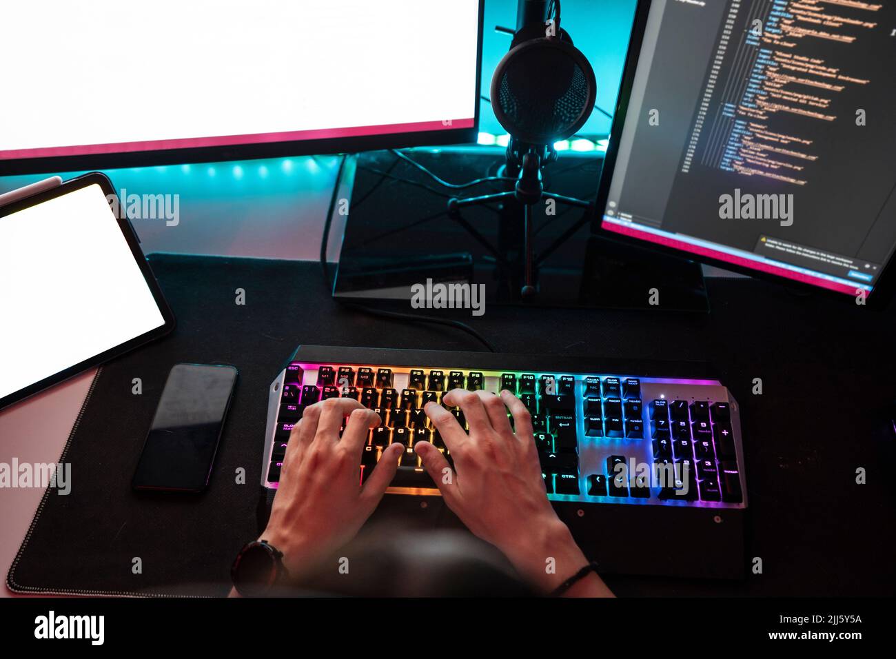 Overhead shot hands typing hi-res stock photography and images - Alamy