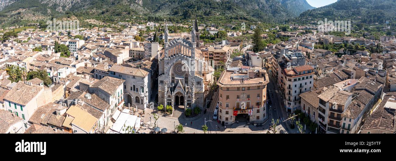 Soller mallorca cathedral hi-res stock photography and images - Alamy