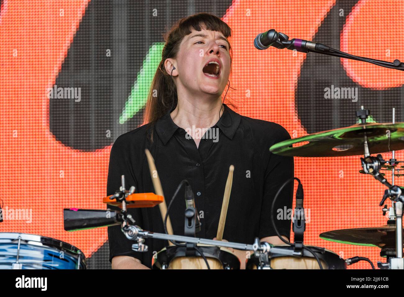 Henham Park, Suffolk, UK. 23rd July, 2022. Los Bitchos (Serra Petale ...