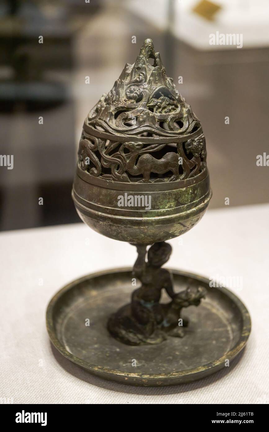 Ancient Chinese cultural relics in the museum Stock Photo - Alamy