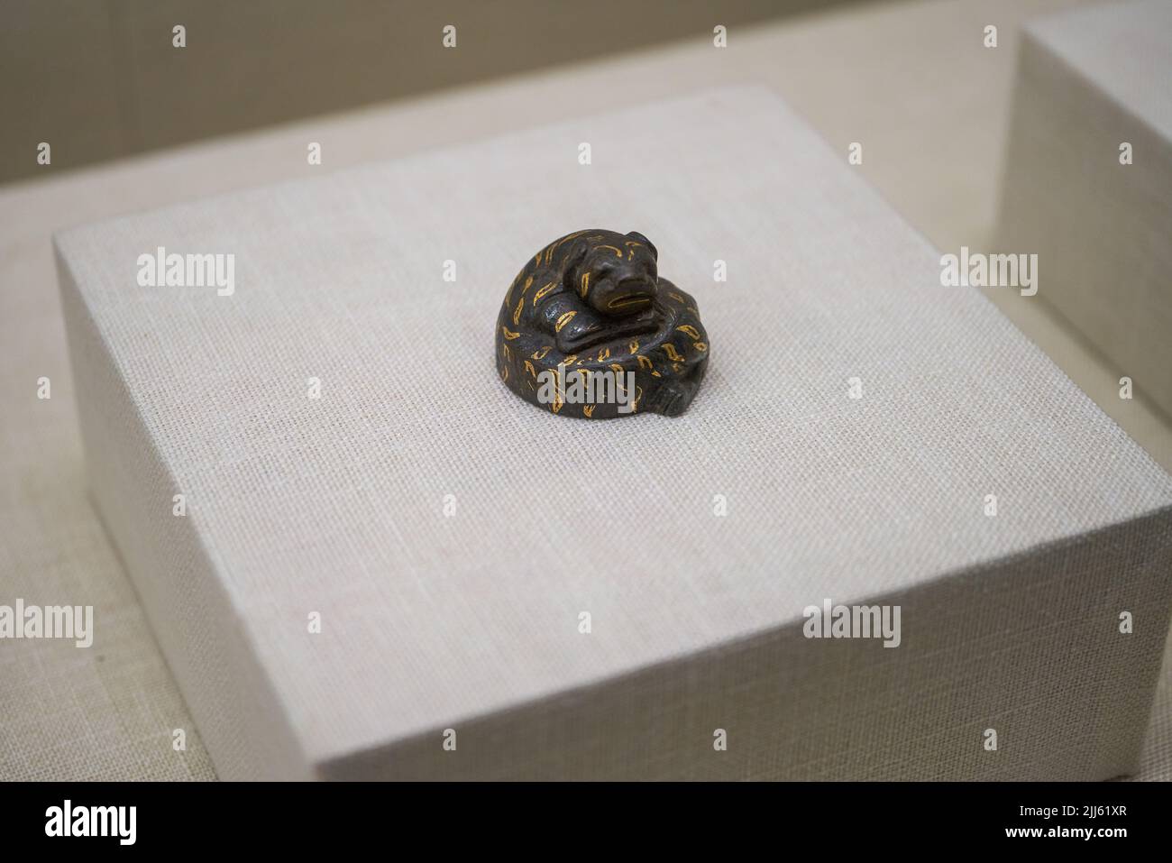 Ancient Chinese cultural relics in the museum Stock Photo - Alamy