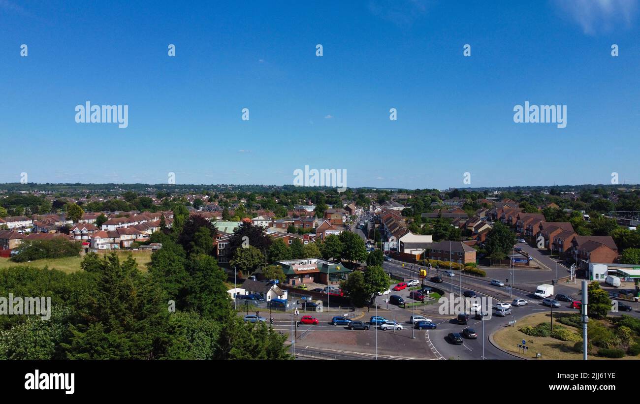 Luton london england railway station hi-res stock photography and ...