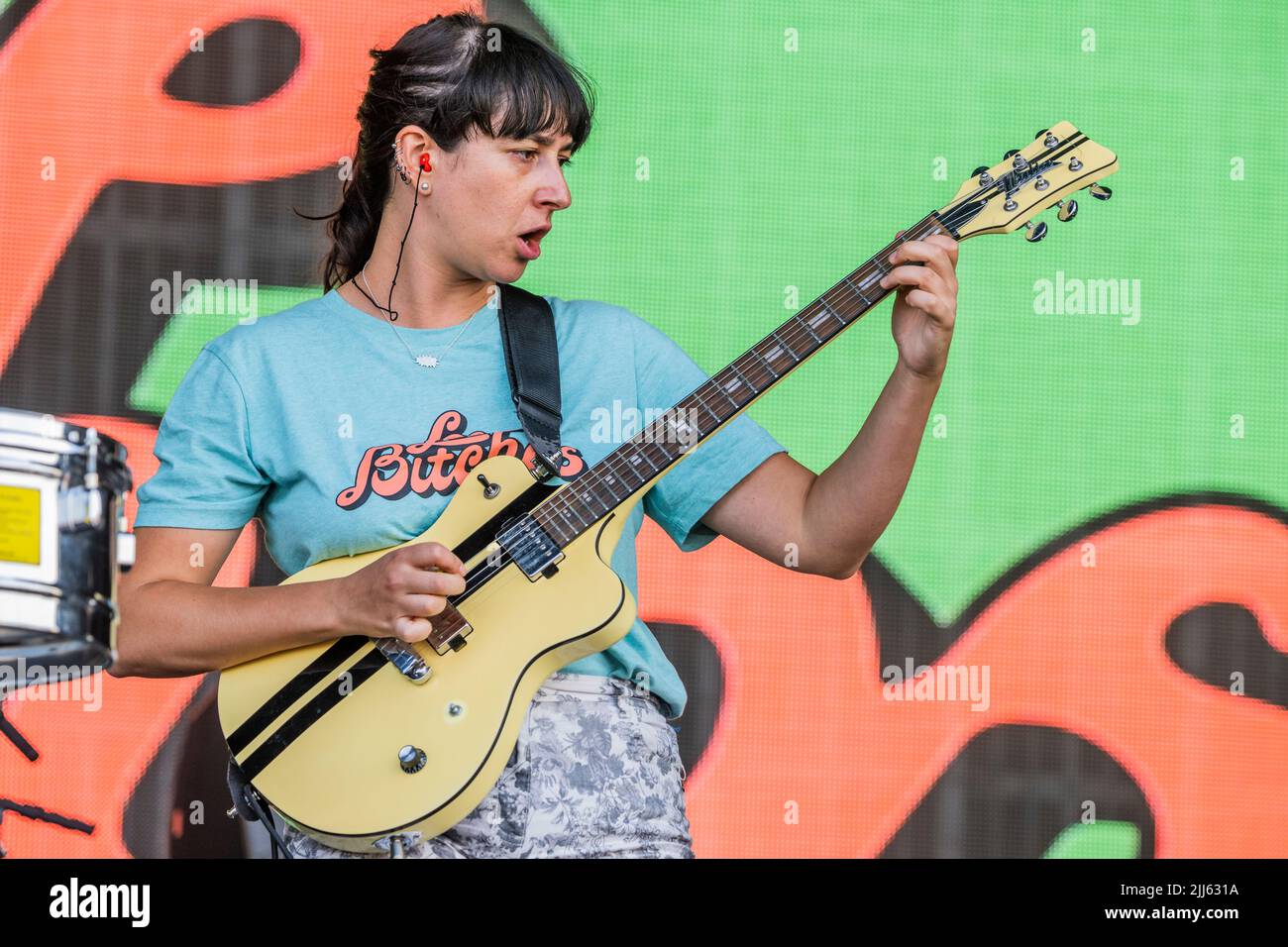 Henham Park, Suffolk, UK. 23rd July, 2022. Los Bitchos (Serra Petale ...