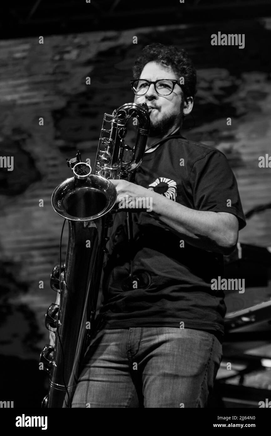 Banda de flauta Black and White Stock Photos & Images - Alamy