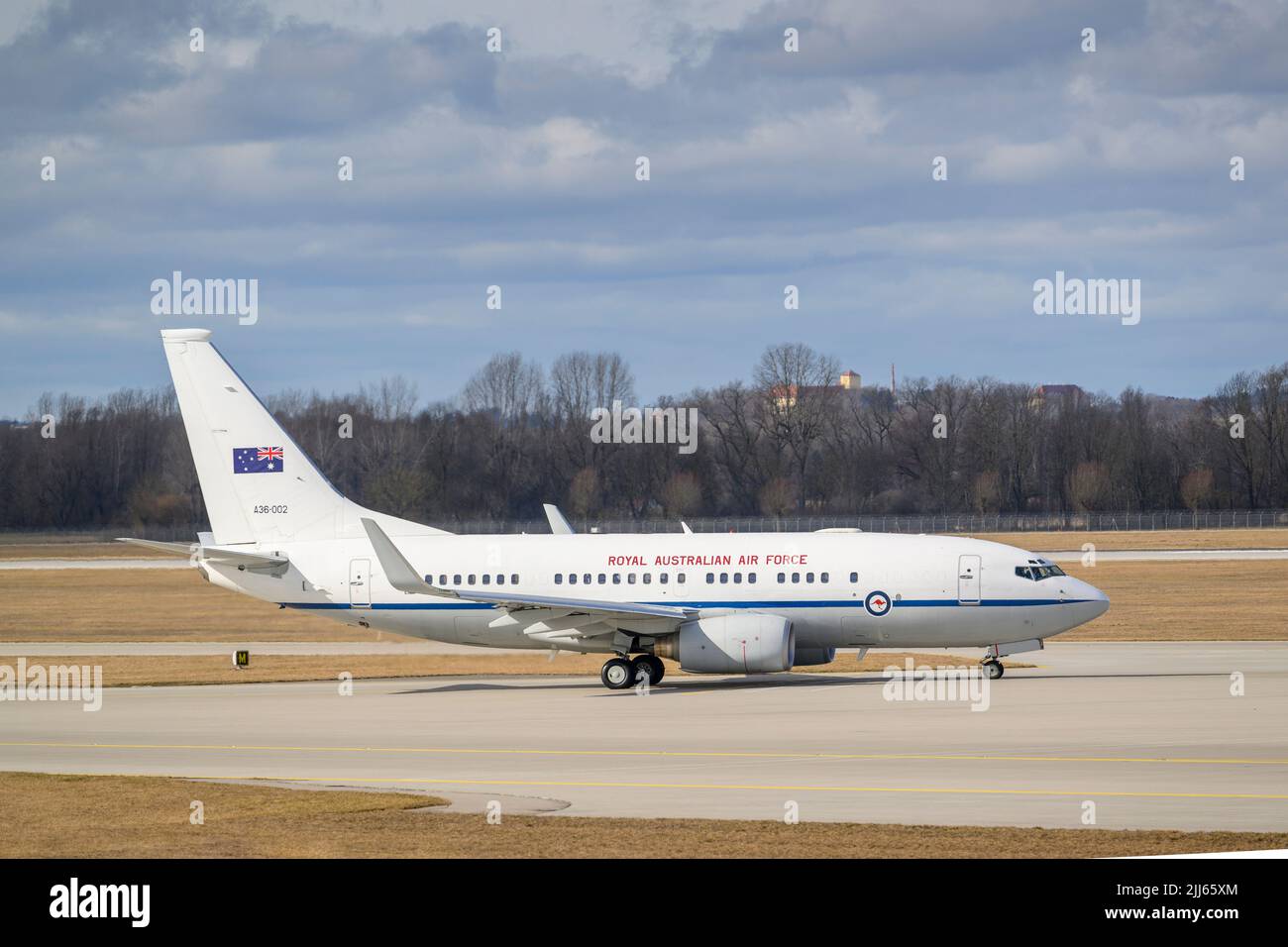 Royal Australian Air Force Boeing 737-700 BBJ With The Aircraft ...